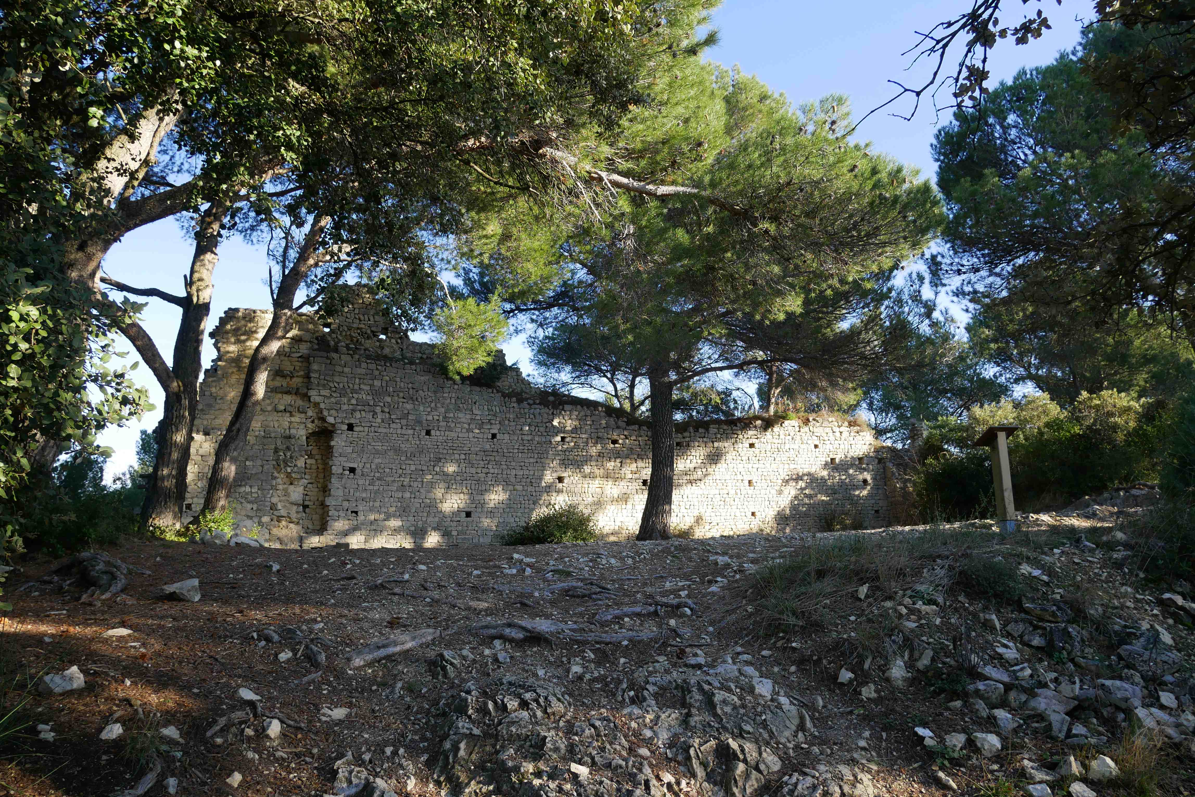 Visite du village médiéval de Séguret en Provence