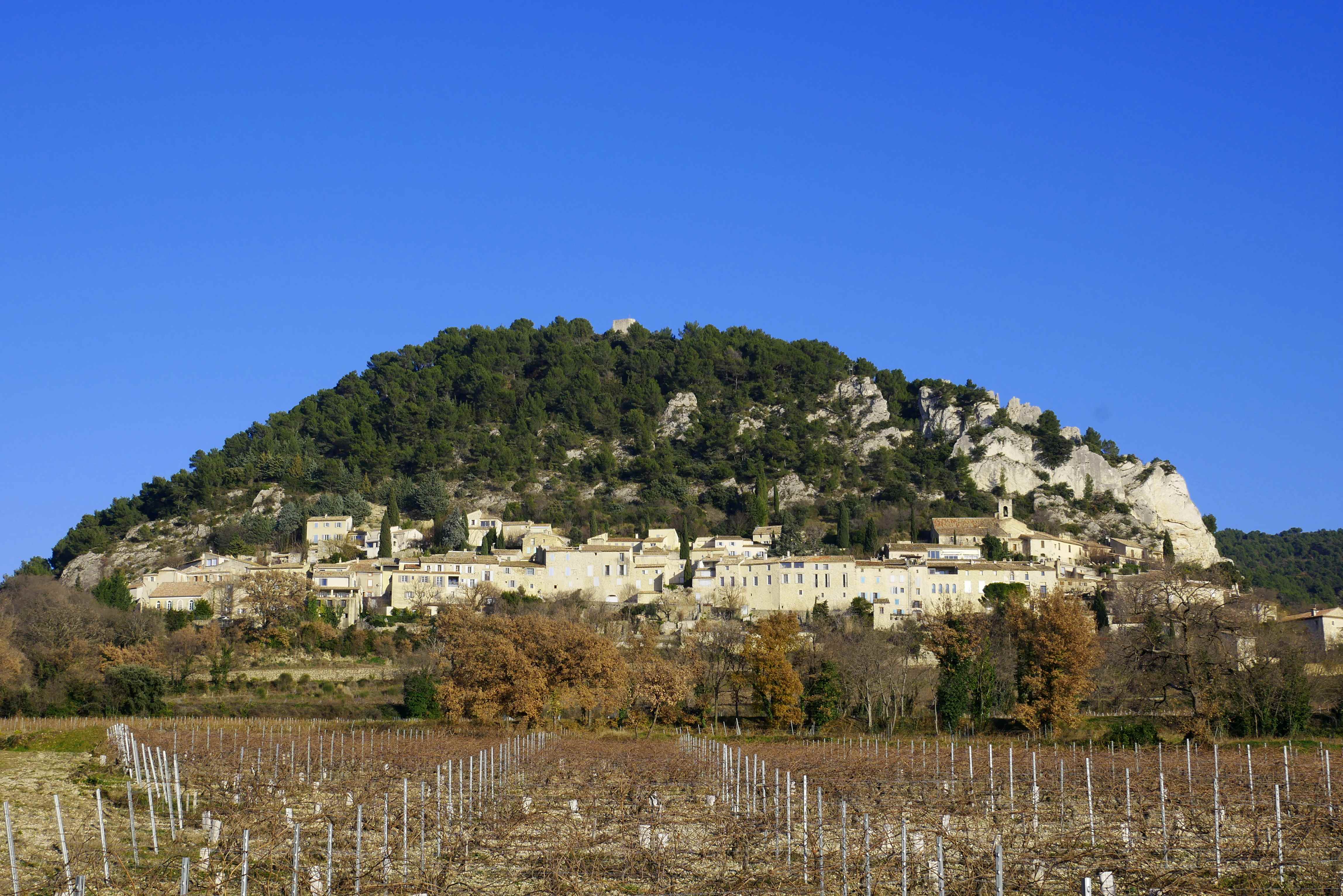 Visite du village médiéval de Séguret en Provence