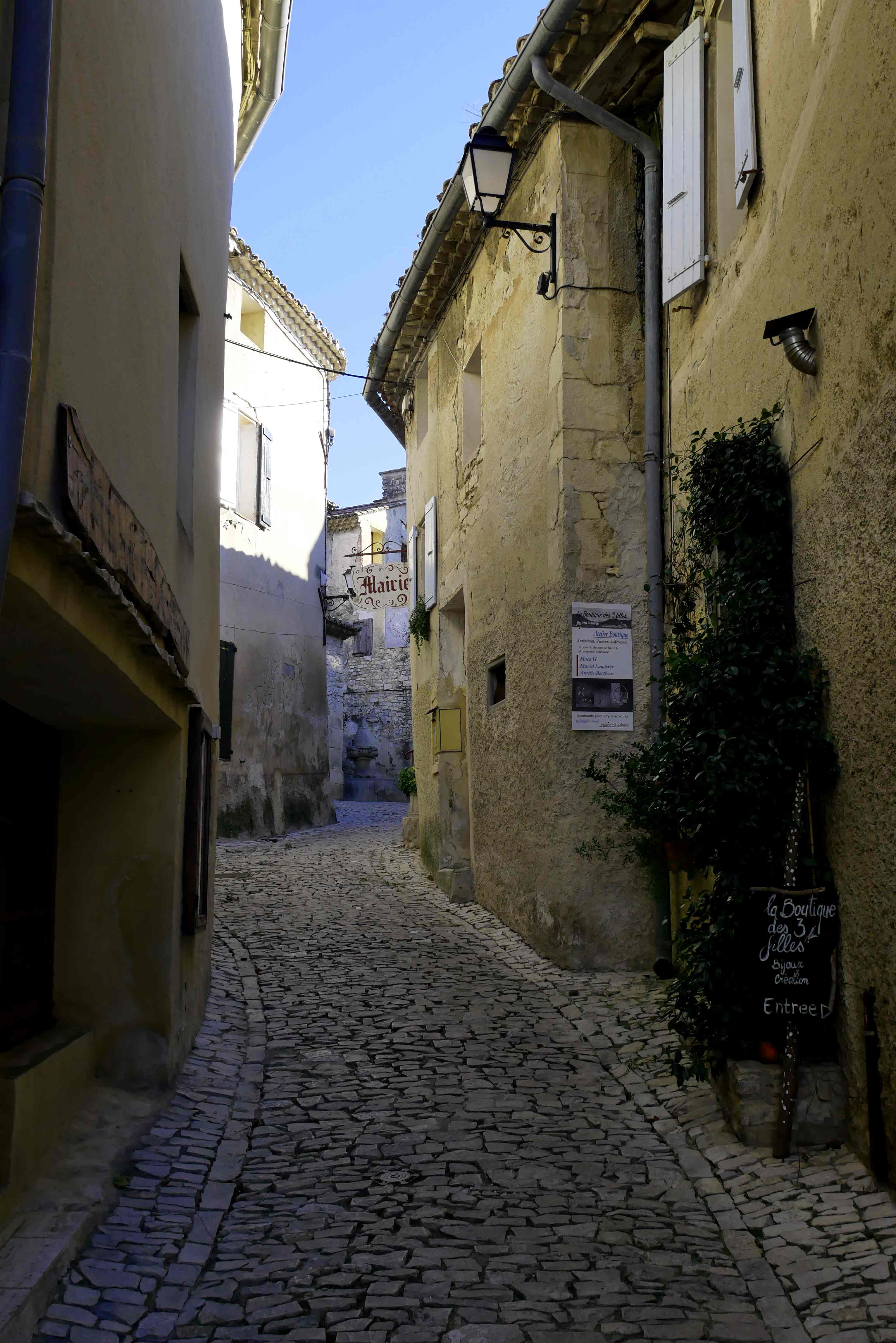 Visite du village médiéval de Séguret en Provence